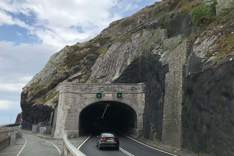 North Wales tunnel’s ‘beep beep’ tradition - Brynteg